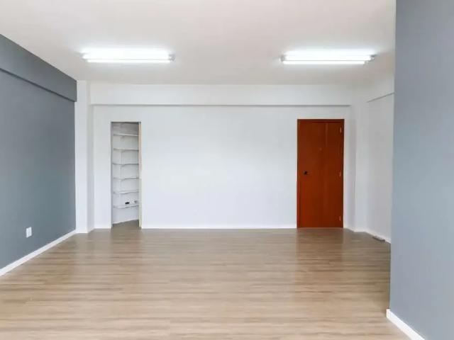 Conj. Comercial / Sala para Locação em Canoas/RS Centro