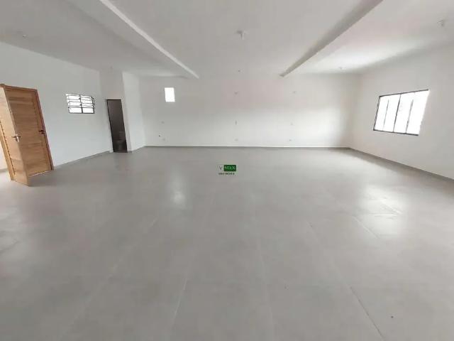 Conj. Comercial / Sala para Locação em Caraguatatuba/SP Travessão
