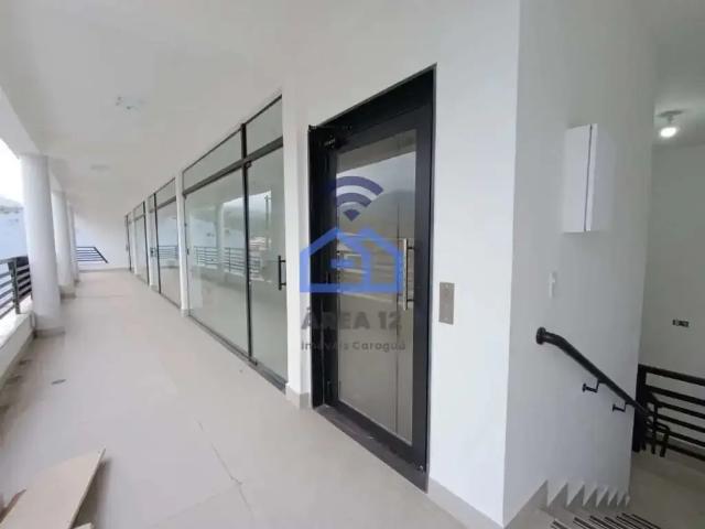 Conj. Comercial / Sala para Locação em Caraguatatuba/SP Centro