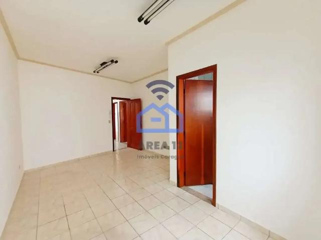 Conj. Comercial / Sala para Locação em Caraguatatuba/SP Centro