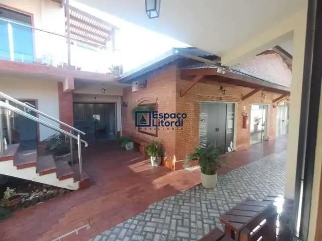 Conj. Comercial / Sala para Locação em Caraguatatuba/SP Centro