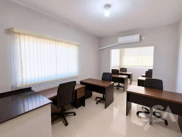 Conj. Comercial / Sala para Locação em Caraguatatuba/SP Sumaré