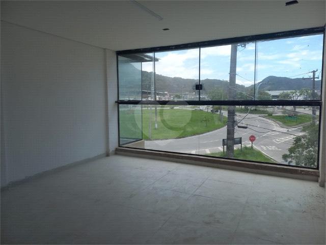Conj. Comercial / Sala para Locação em Caraguatatuba/SP Sumaré