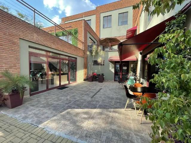 Conj. Comercial / Sala para Locação em Carapicuíba/SP Chácara São João