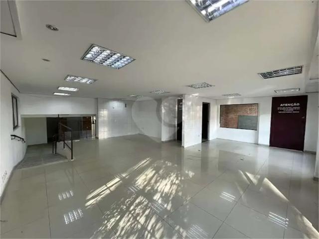 Conj. Comercial / Sala para Locação em Carapicuíba/SP Granja Viana