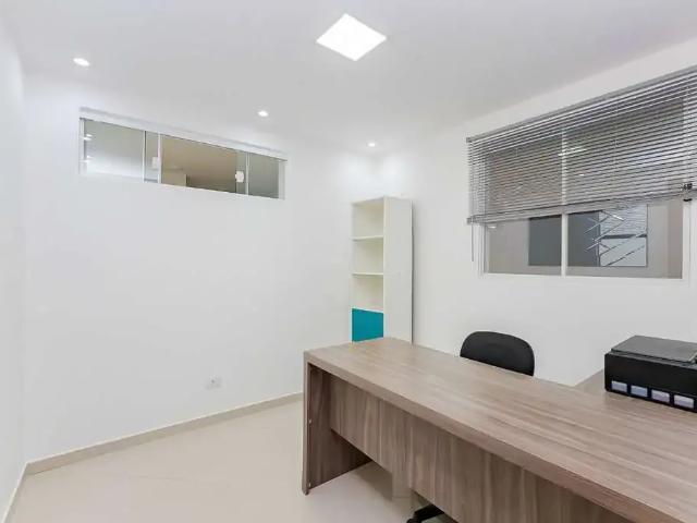 Conj. Comercial / Sala para Locação em Colombo/PR Santa Terezinha