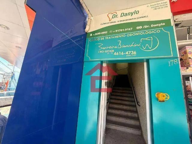 Conj. Comercial / Sala para Locação em Cotia/SP Centro