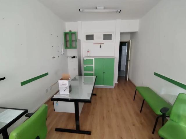 Conj. Comercial / Sala para Locação em Duque de Caxias/RJ Centro