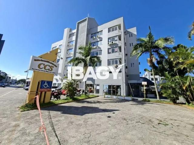 Conj. Comercial / Sala para Locação em Florianópolis/SC Balneário