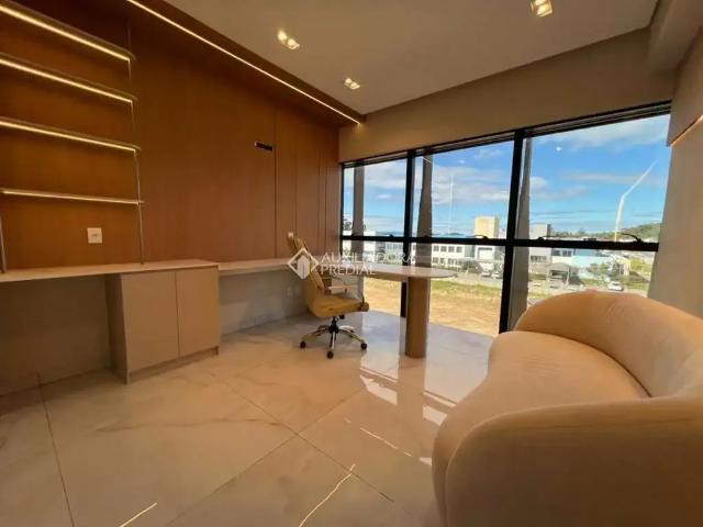 Conj. Comercial / Sala para Locação em Florianópolis/SC Campeche