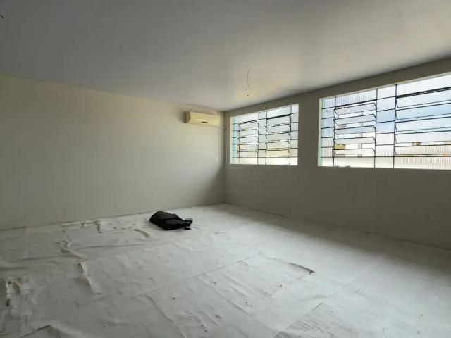 Conj. Comercial / Sala para Locação em Florianópolis/SC Capoeiras