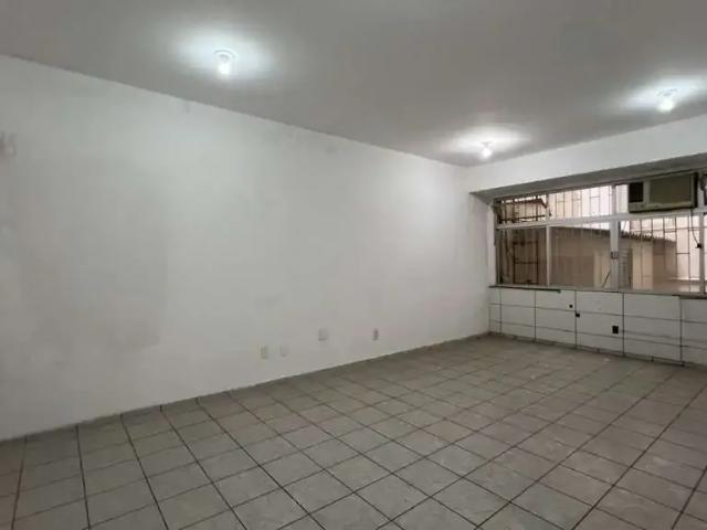 Conj. Comercial / Sala para Locação em Florianópolis/SC Centro