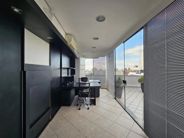 Conj. Comercial / Sala para Locação em Florianópolis/SC Centro
