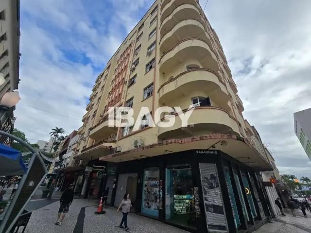 Conj. Comercial / Sala para Locação em Florianópolis/SC Centro