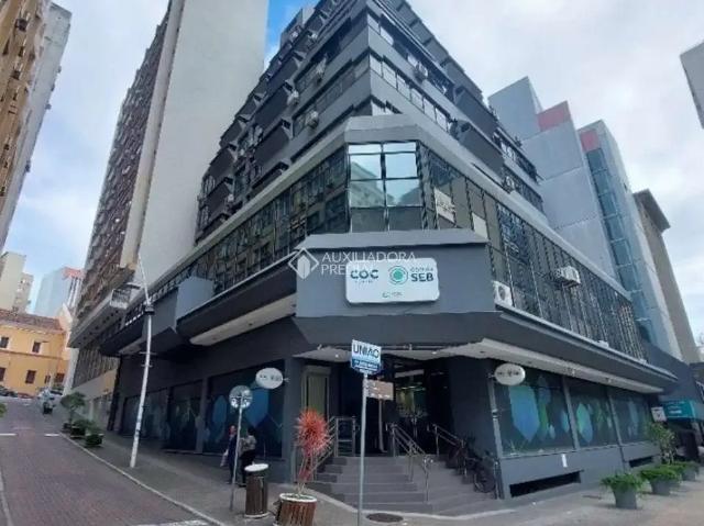 Conj. Comercial / Sala para Locação em Florianópolis/SC Centro