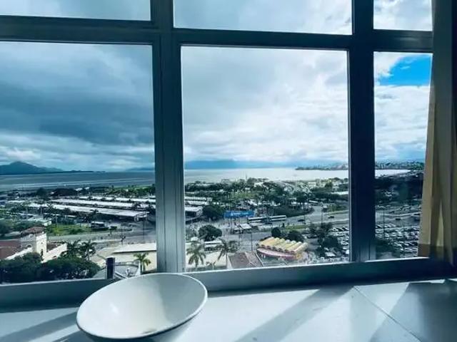 Conj. Comercial / Sala para Locação em Florianópolis/SC Centro