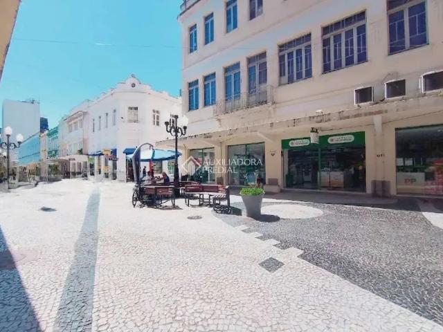 Conj. Comercial / Sala para Locação em Florianópolis/SC Centro