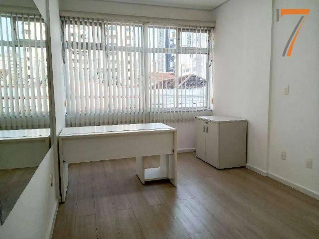 Conj. Comercial / Sala para Locação em Florianópolis/SC Centro