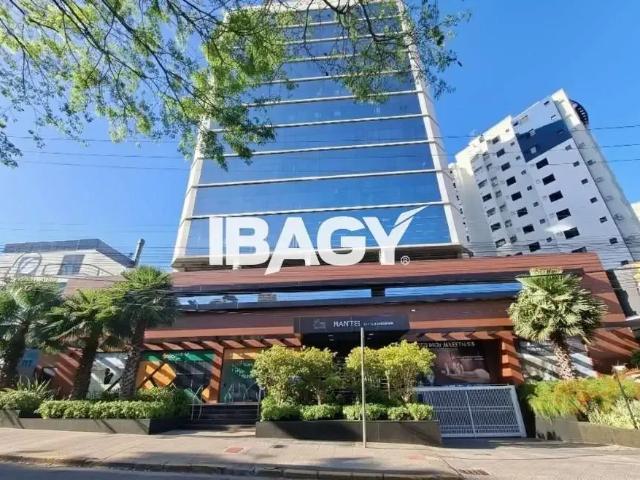 Conj. Comercial / Sala para Locação em Florianópolis/SC Centro