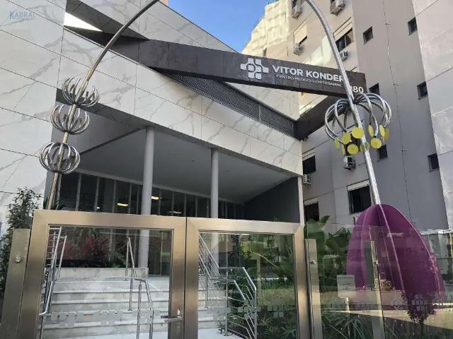 Conj. Comercial / Sala para Locação em Florianópolis/SC Centro