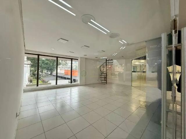 Conj. Comercial / Sala para Locação em Florianópolis/SC Centro