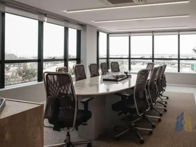 Conj. Comercial / Sala para Locação em Florianópolis/SC Centro