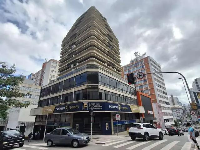 Conj. Comercial / Sala para Locação em Florianópolis/SC Centro