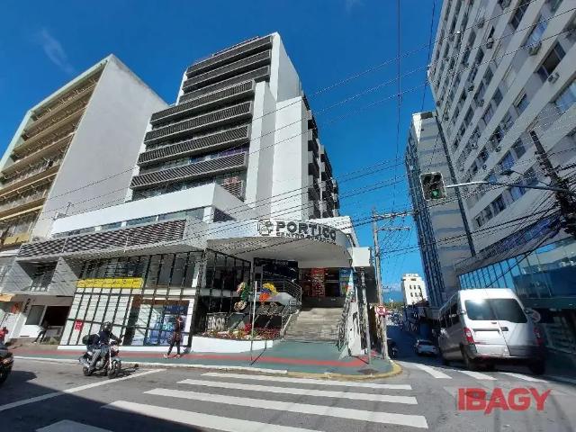 Conj. Comercial / Sala para Locação em Florianópolis/SC Centro