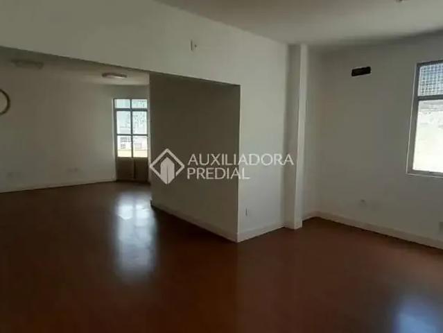 Conj. Comercial / Sala para Locação em Florianópolis/SC Centro
