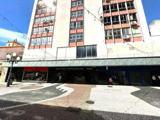 Conj. Comercial / Sala para Locação em Florianópolis/SC Centro