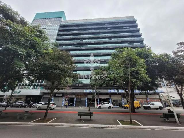 Conj. Comercial / Sala para Locação em Florianópolis/SC Centro