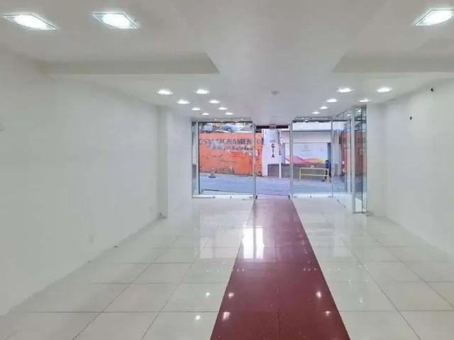 Conj. Comercial / Sala para Locação em Florianópolis/SC Centro