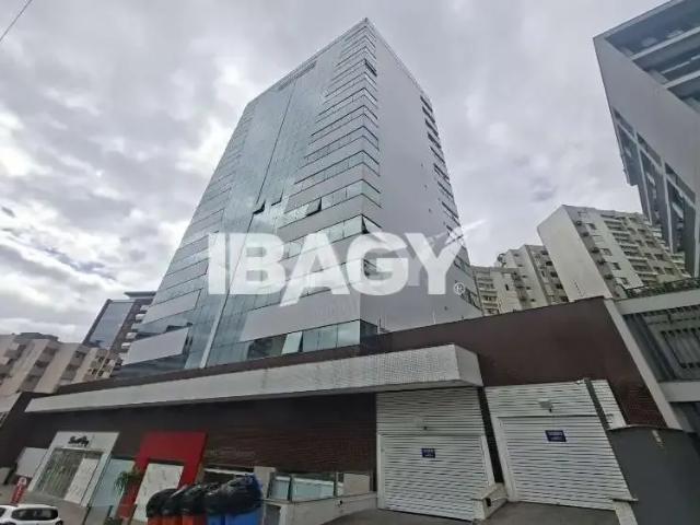 Conj. Comercial / Sala para Locação em Florianópolis/SC Centro