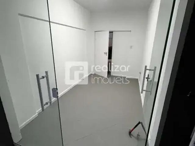 Conj. Comercial / Sala para Locação em Florianópolis/SC Centro