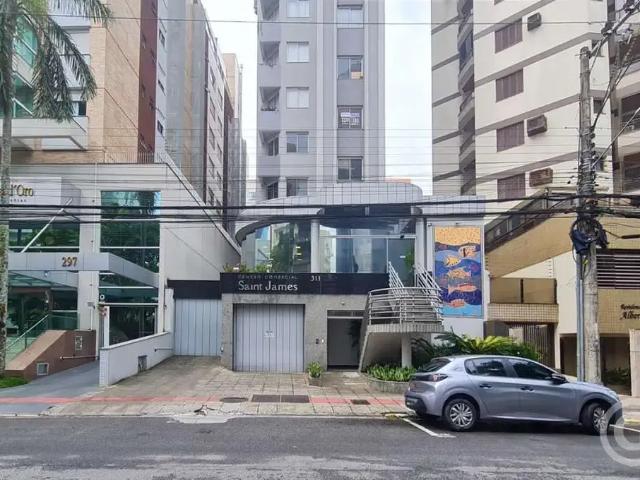 Conj. Comercial / Sala para Locação em Florianópolis/SC Centro