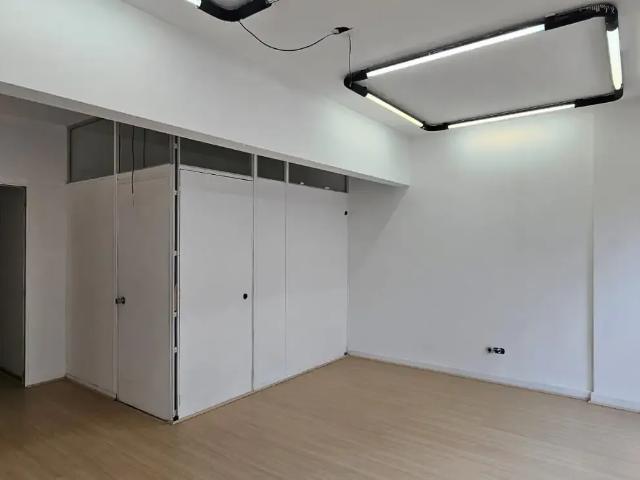 Conj. Comercial / Sala para Locação em Florianópolis/SC Centro