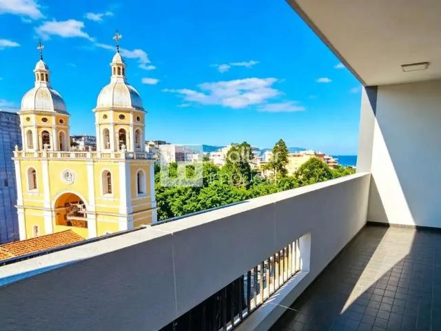 Conj. Comercial / Sala para Locação em Florianópolis/SC Centro