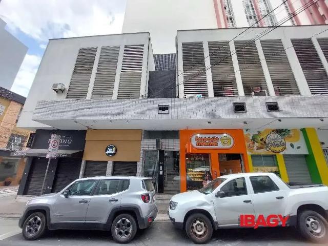 Conj. Comercial / Sala para Locação em Florianópolis/SC Centro