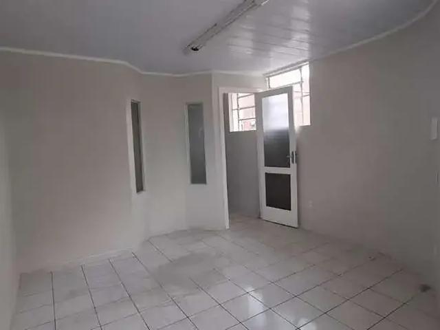 Conj. Comercial / Sala para Locação em Florianópolis/SC Coqueiros
