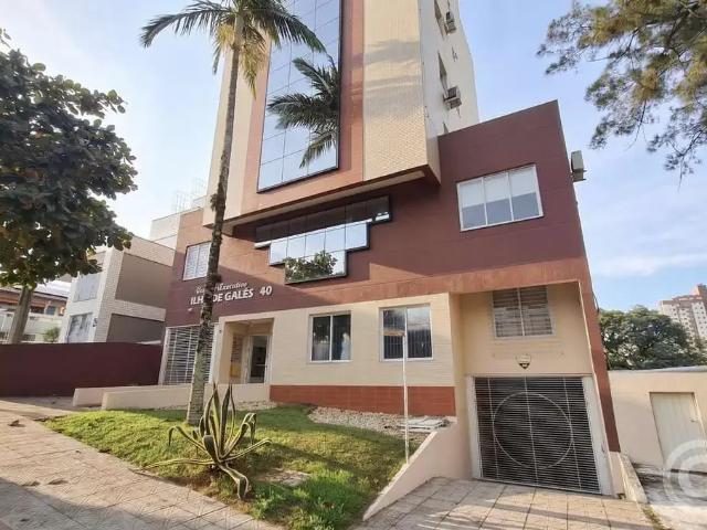 Conj. Comercial / Sala para Locação em Florianópolis/SC Estreito
