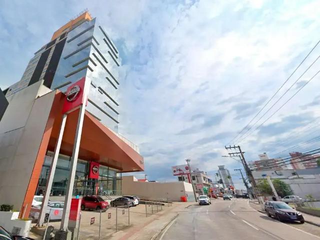 Conj. Comercial / Sala para Locação em Florianópolis/SC Estreito