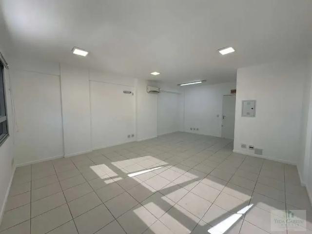 Conj. Comercial / Sala para Locação em Florianópolis/SC Estreito 1 Quartos