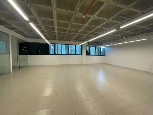 Conj. Comercial / Sala para Locação em Florianópolis/SC João Paulo