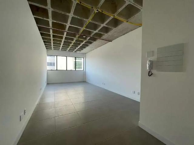 Conj. Comercial / Sala para Locação em Florianópolis/SC João Paulo