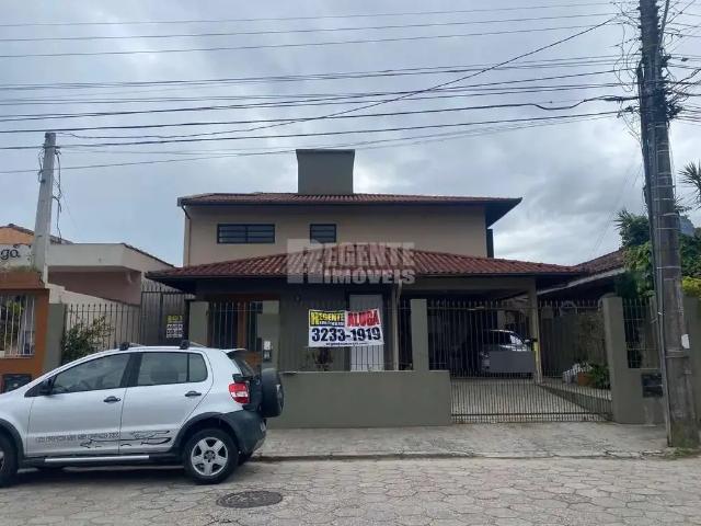 Conj. Comercial / Sala para Locação em Florianópolis/SC Santa Mônica