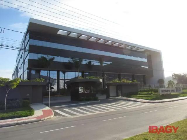 Conj. Comercial / Sala para Locação em Florianópolis/SC Saco Grande