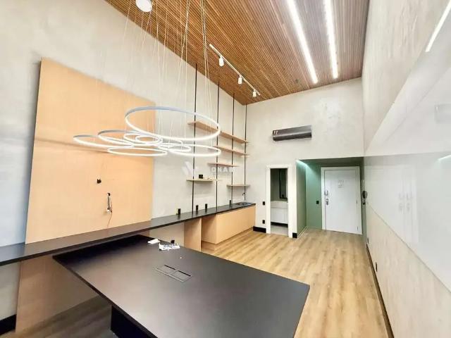 Conj. Comercial / Sala para Locação em Florianópolis/SC Saco Grande