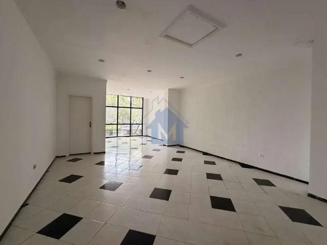 Conj. Comercial / Sala para Locação em Foz do Iguaçu/PR Centro 1 Quartos