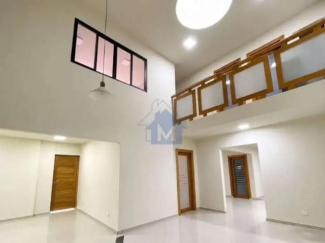 Conj. Comercial / Sala para Locação em Foz do Iguaçu/PR Centro 7 Quartos