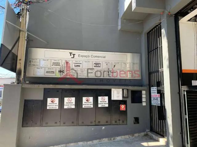 Conj. Comercial / Sala para Locação em Francisco Morato/SP Centro
